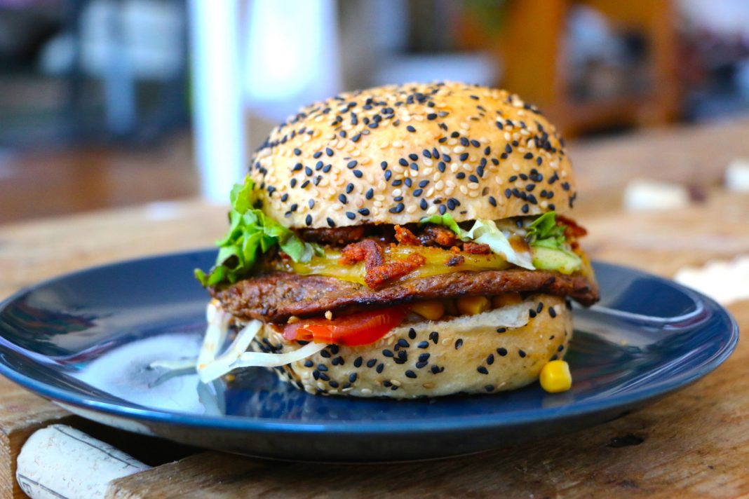 Vélicious Burger, le fast good 100% vegan qui gâte les Strasbourgeois