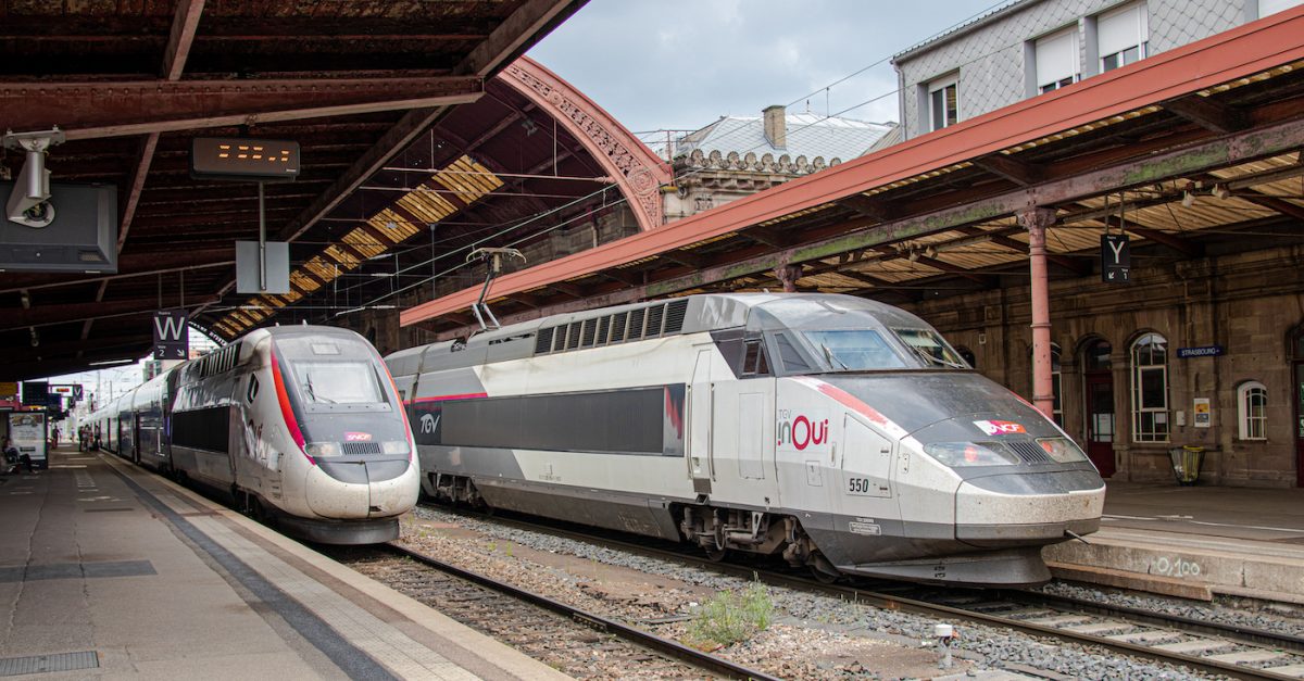 Bon plan ou déception : que vaut l’offre SNCF Max Jeune ? On a ...