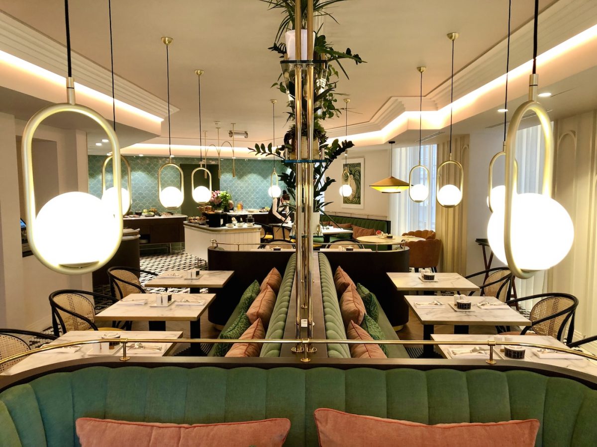 Salon Mistinguett : le nouveau restaurant de l'hôtel Maison Rouge ...