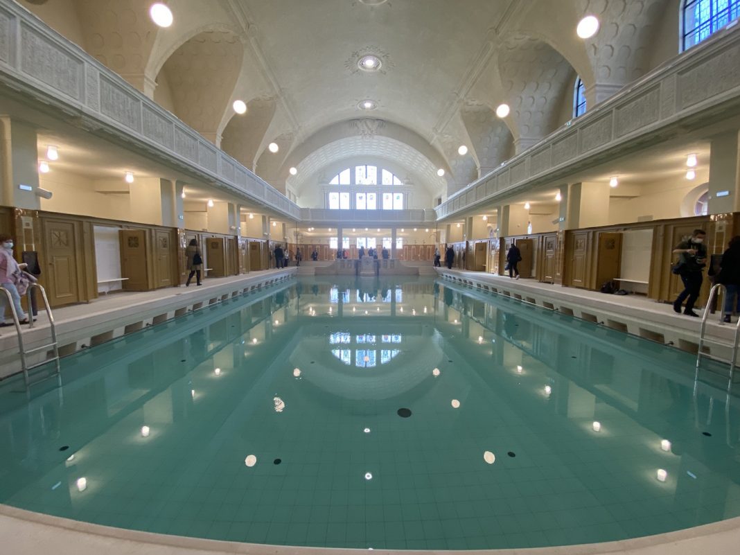 Plein tarif à 6€ : comment expliquer le prix d'entrée des piscines à ...