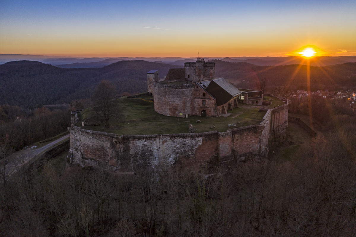 Cet été, le château de Lichtenberg émerveille avec 25 événements ...