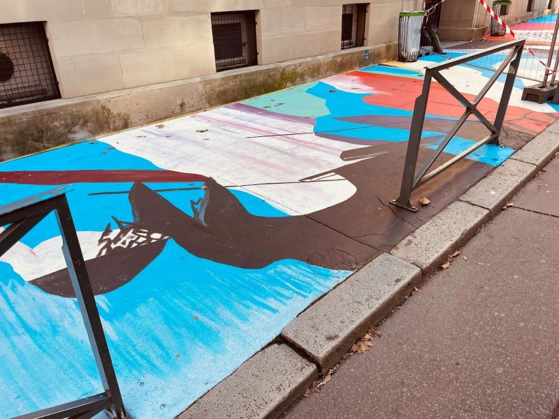 Place du Temple-Neuf : une fresque géante célèbre les 80 ans de la ...