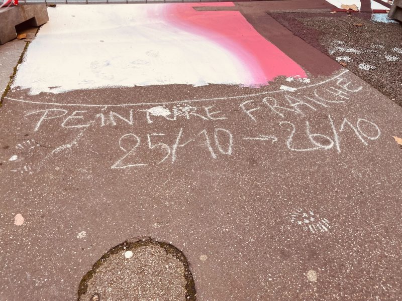 Place du Temple-Neuf : une fresque géante célèbre les 80 ans de la ...
