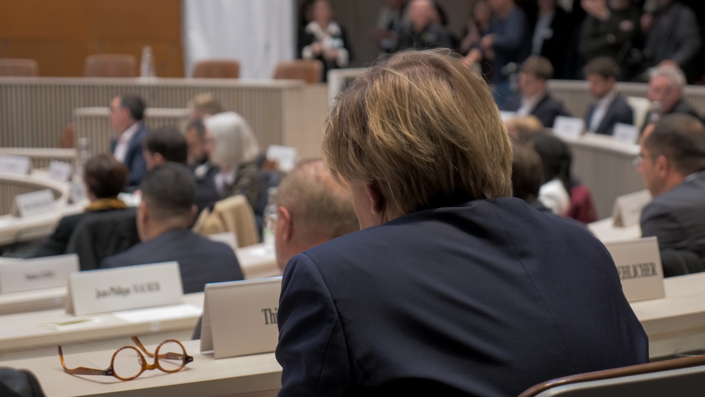 Strasbourg en direct : au conseil municipal, Trautmann devient maire et ...